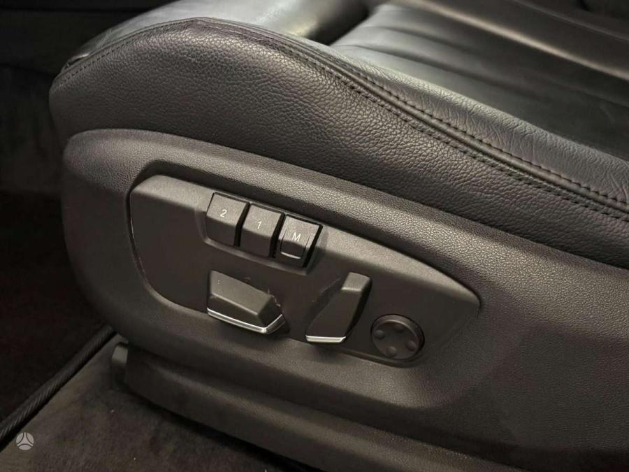 Balts BMW X5 2013 Marijampole, ar dzinēja tilpumu 2.99 L un nobraukumu 235 tūkst. km par 19500 €, foto 30 vietnē AUTOMOTO.COM.LV