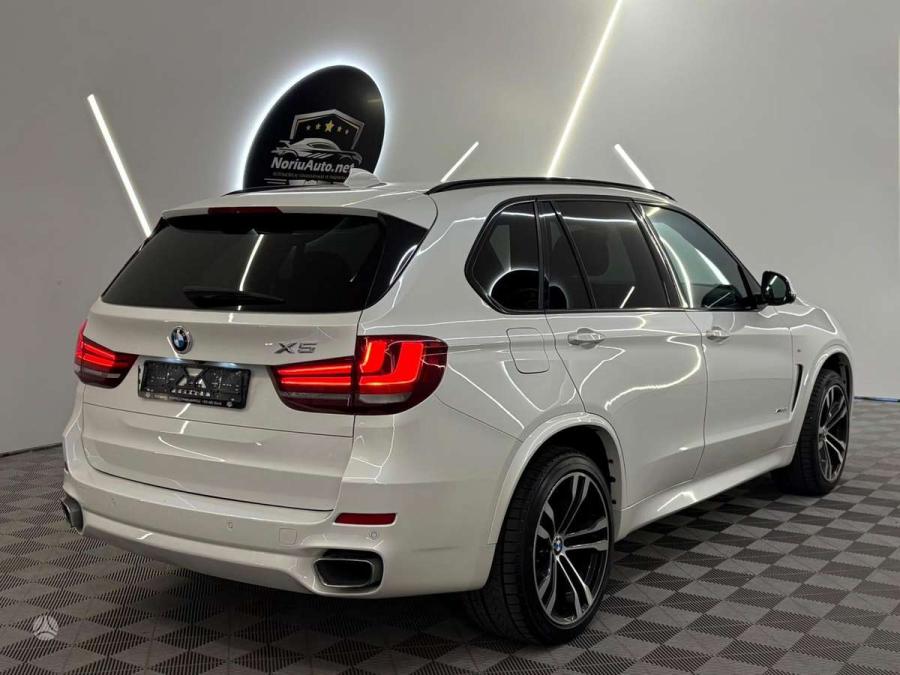 Balts BMW X5 2013 Marijampole, ar dzinēja tilpumu 2.99 L un nobraukumu 235 tūkst. km par 19500 €, foto 35 vietnē AUTOMOTO.COM.LV