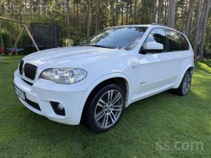 Balts BMW X5 2013 Jūrmala, ar dzinēja tilpumu 3.00 L un nobraukumu 232 tūkst. km par 12390 €, foto 5 vietnē AUTOMOTO.COM.LV