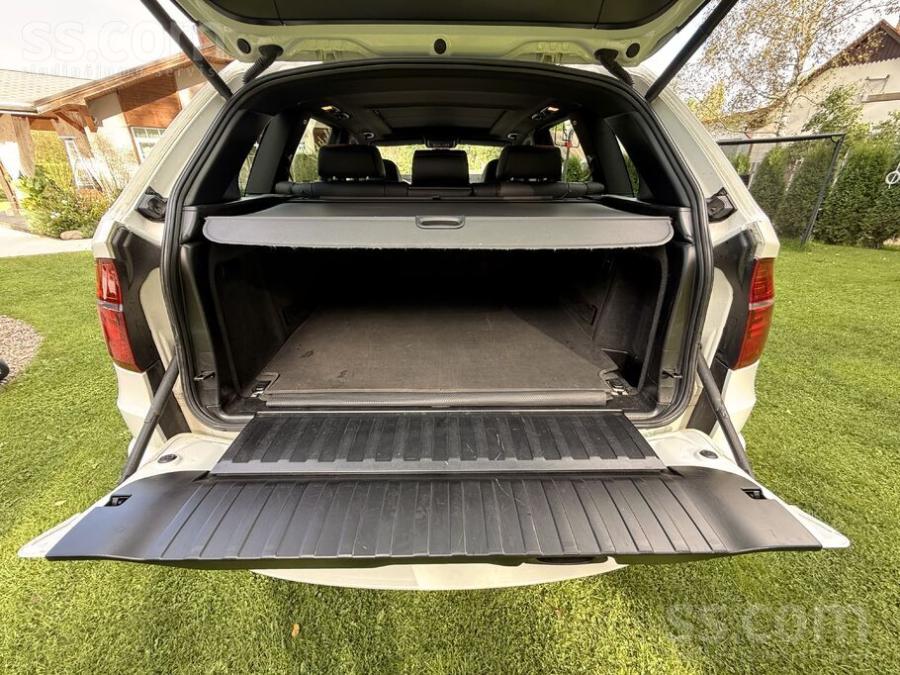 Balts BMW X5 2013 Jūrmala, ar dzinēja tilpumu 3.00 L un nobraukumu 232 tūkst. km par 12390 €, foto 17 vietnē AUTOMOTO.COM.LV
