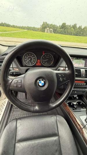 Balts BMW X5 2013 Šauļi, ar dzinēja tilpumu 2.98 L un nobraukumu 228 tūkst. km par 9800 €, foto 11 vietnē AUTOMOTO.COM.LV