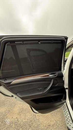 Balts BMW X5 2013 Šauļi, ar dzinēja tilpumu 2.98 L un nobraukumu 228 tūkst. km par 9800 €, foto 18 vietnē AUTOMOTO.COM.LV