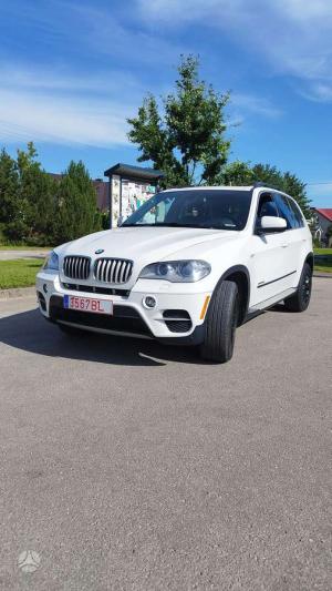 Balts BMW X5 2013 Šauļi, ar dzinēja tilpumu 2.98 L un nobraukumu 172 tūkst. km par 12200 €, foto 9 vietnē AUTOMOTO.COM.LV