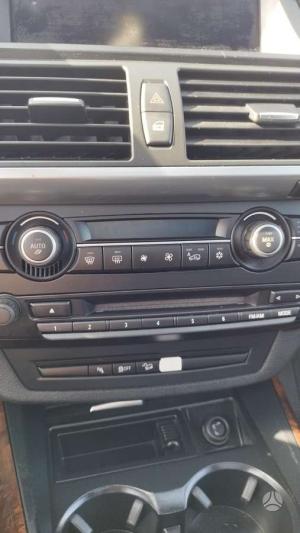Balts BMW X5 2013 Šauļi, ar dzinēja tilpumu 2.98 L un nobraukumu 172 tūkst. km par 12200 €, foto 21 vietnē AUTOMOTO.COM.LV