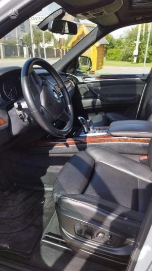 Balts BMW X5 2013 Šauļi, ar dzinēja tilpumu 2.98 L un nobraukumu 172 tūkst. km par 12200 €, foto 23 vietnē AUTOMOTO.COM.LV