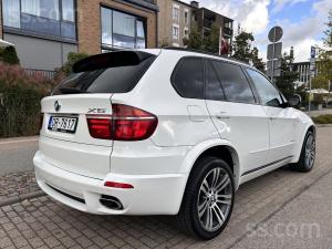 White BMW X5 2013 in Riga, with an engine capacity of 3.00 L and mileage of 231 thousand km for 13000 €, photo 5 on AUTOMOTO.COM.LV