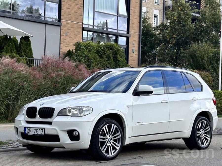 White BMW X5 2013 in Riga, with an engine capacity of 3.00 L and mileage of 231 thousand km for 13000 €, photo 6 on AUTOMOTO.COM.LV