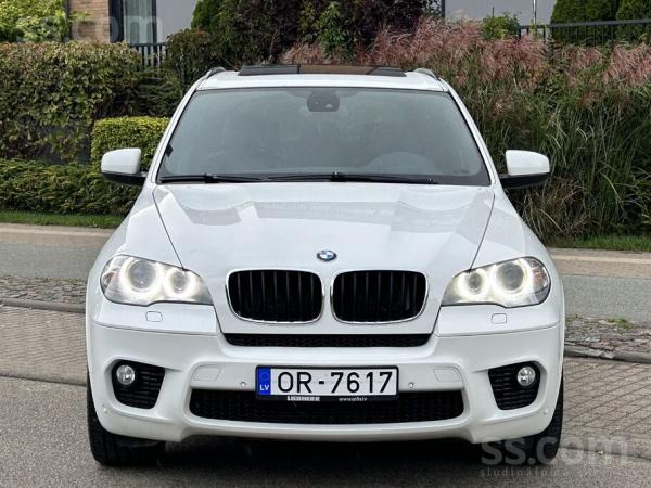 White BMW X5 2013 in Riga, with an engine capacity of 3.00 L and mileage of 231 thousand km for 13000 €, photo 10 on AUTOMOTO.COM.LV