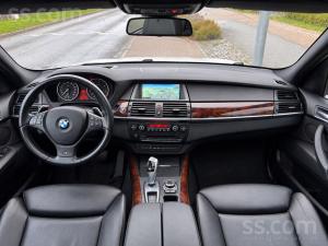 White BMW X5 2013 in Riga, with an engine capacity of 3.00 L and mileage of 231 thousand km for 13000 €, photo 13 on AUTOMOTO.COM.LV