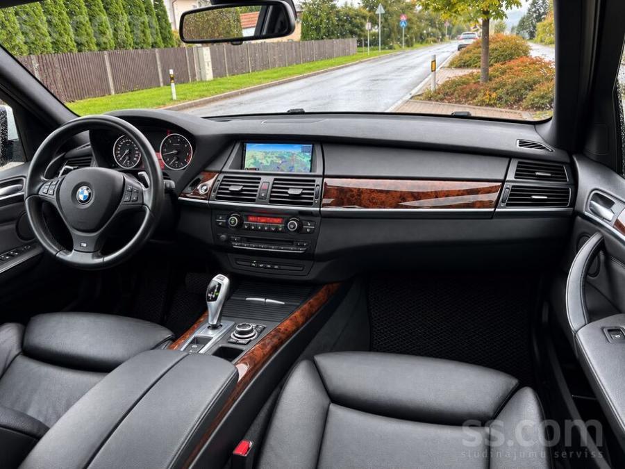 White BMW X5 2013 in Riga, with an engine capacity of 3.00 L and mileage of 231 thousand km for 13000 €, photo 18 on AUTOMOTO.COM.LV