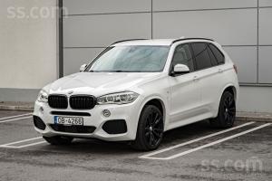 White BMW X5 2014 in Riga, with an engine capacity of 3.00 L and mileage of 0 thousand km for 22500 €, photo 1 on AUTOMOTO.COM.LV