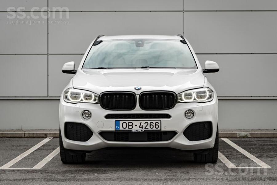 White BMW X5 2014 in Riga, with an engine capacity of 3.00 L and mileage of 0 thousand km for 22500 €, photo 2 on AUTOMOTO.COM.LV