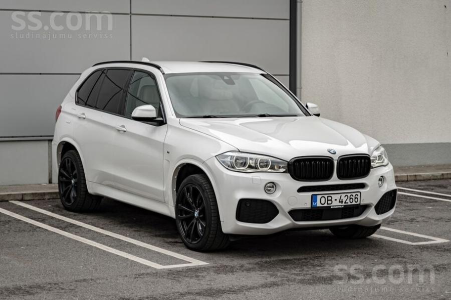 White BMW X5 2014 in Riga, with an engine capacity of 3.00 L and mileage of 0 thousand km for 22500 €, photo 3 on AUTOMOTO.COM.LV