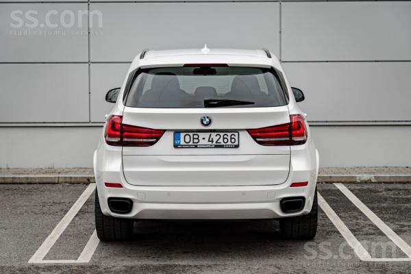 Balts BMW X5 2014 Rīga, ar dzinēja tilpumu 3.00 L un nobraukumu 0 tūkst. km par 22500 €, foto 5 vietnē AUTOMOTO.COM.LV