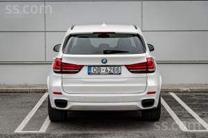 White BMW X5 2014 in Riga, with an engine capacity of 3.00 L and mileage of 0 thousand km for 22500 €, photo 5 on AUTOMOTO.COM.LV