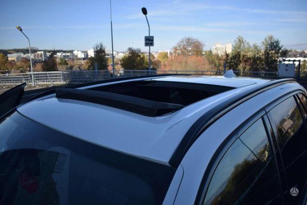 White BMW X5 2014 in Vilnius, with an engine capacity of 4.40 L and mileage of 143 thousand km for 18500 €, photo 11 on AUTOMOTO.COM.LV