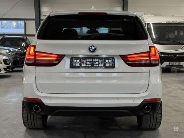 White BMW X5 2014 in Marijampole, with an engine capacity of 2.99 L and mileage of 254 thousand km for 17999 €, photo 7 on AUTOMOTO.COM.LV