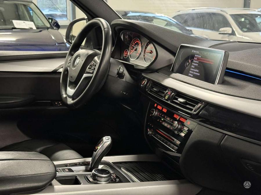 Balts BMW X5 2014 Marijampole, ar dzinēja tilpumu 2.99 L un nobraukumu 254 tūkst. km par 17999 €, foto 20 vietnē AUTOMOTO.COM.LV
