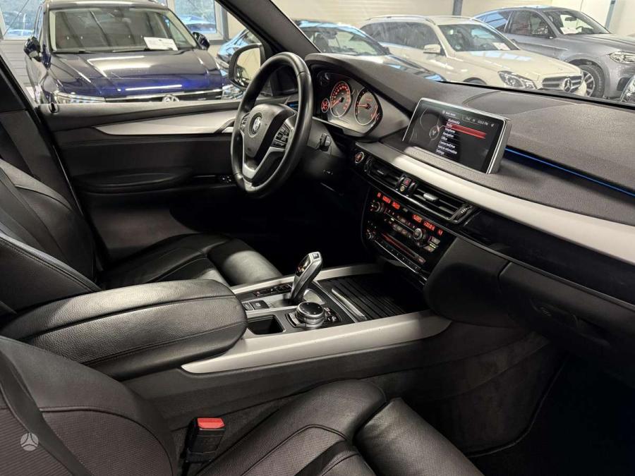 Balts BMW X5 2014 Marijampole, ar dzinēja tilpumu 2.99 L un nobraukumu 254 tūkst. km par 17999 €, foto 31 vietnē AUTOMOTO.COM.LV