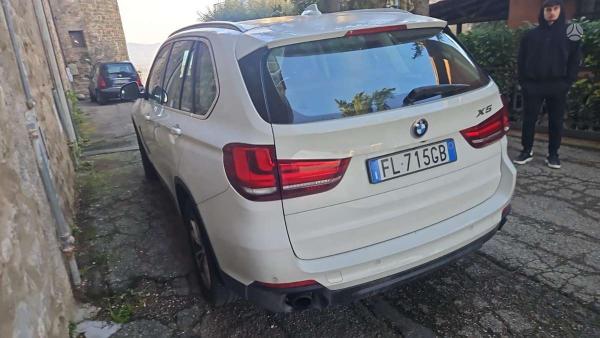 White BMW X5 2014 in Siauliai, with an engine capacity of 2.00 L and mileage of 308 thousand km for 9900 €, photo 2 on AUTOMOTO.COM.LV