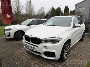 White BMW X5 2014 in Jelgava, with an engine capacity of 3.00 L and mileage of 272 thousand km for 21000 €, photo 2 on AUTOMOTO.COM.LV