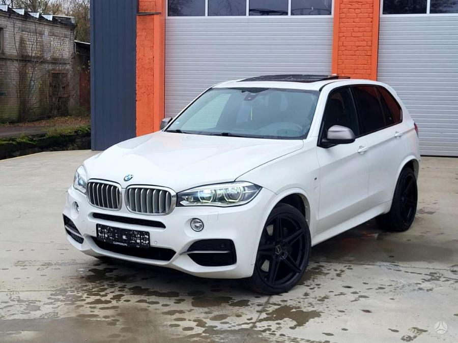 Balts BMW X5 2014 Viļņa, ar dzinēja tilpumu 3.00 L un nobraukumu 233 tūkst. km par 15690 €, foto 5 vietnē AUTOMOTO.COM.LV