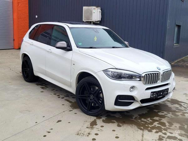 Balts BMW X5 2014 Viļņa, ar dzinēja tilpumu 3.00 L un nobraukumu 233 tūkst. km par 15690 €, foto 9 vietnē AUTOMOTO.COM.LV