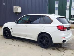 Balts BMW X5 2014 Viļņa, ar dzinēja tilpumu 3.00 L un nobraukumu 233 tūkst. km par 15690 €, foto 16 vietnē AUTOMOTO.COM.LV