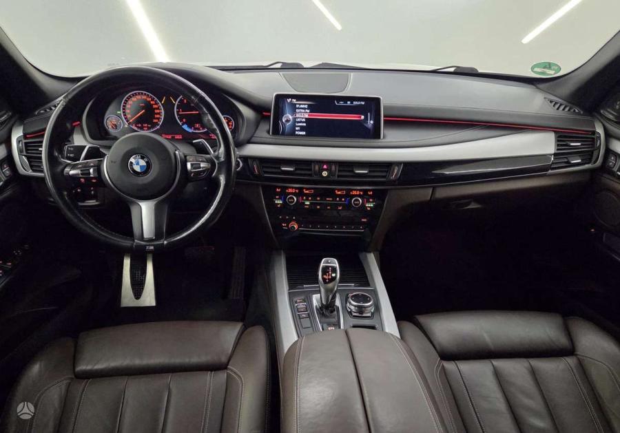 Balts BMW X5 2014 Marijampole, ar dzinēja tilpumu 2.00 L un nobraukumu 243 tūkst. km par 20750 €, foto 24 vietnē AUTOMOTO.COM.LV