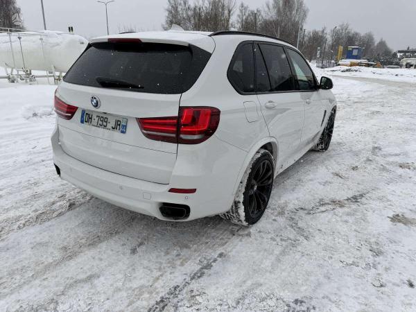 Balts BMW X5 2014 Tauragė, ar dzinēja tilpumu 2.99 L un nobraukumu 234 tūkst. km par 15800 €, foto 3 vietnē AUTOMOTO.COM.LV