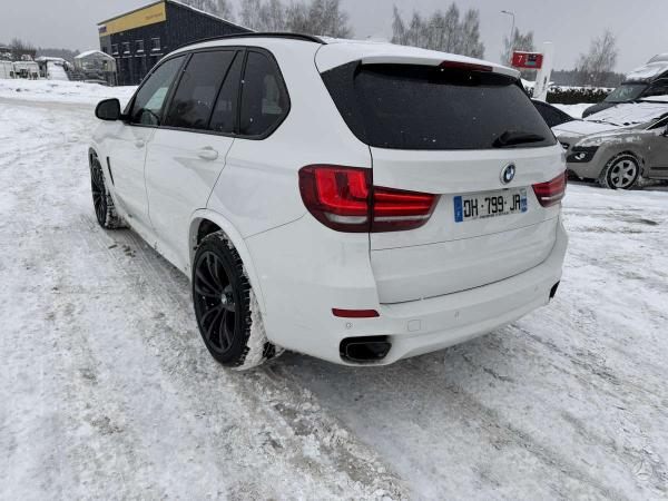Balts BMW X5 2014 Tauragė, ar dzinēja tilpumu 2.99 L un nobraukumu 234 tūkst. km par 15800 €, foto 4 vietnē AUTOMOTO.COM.LV