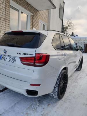 Balts BMW X5 2014 Kauņa, ar dzinēja tilpumu 3.00 L un nobraukumu 211 tūkst. km par 20000 €, foto  vietnē AUTOMOTO.COM.LV