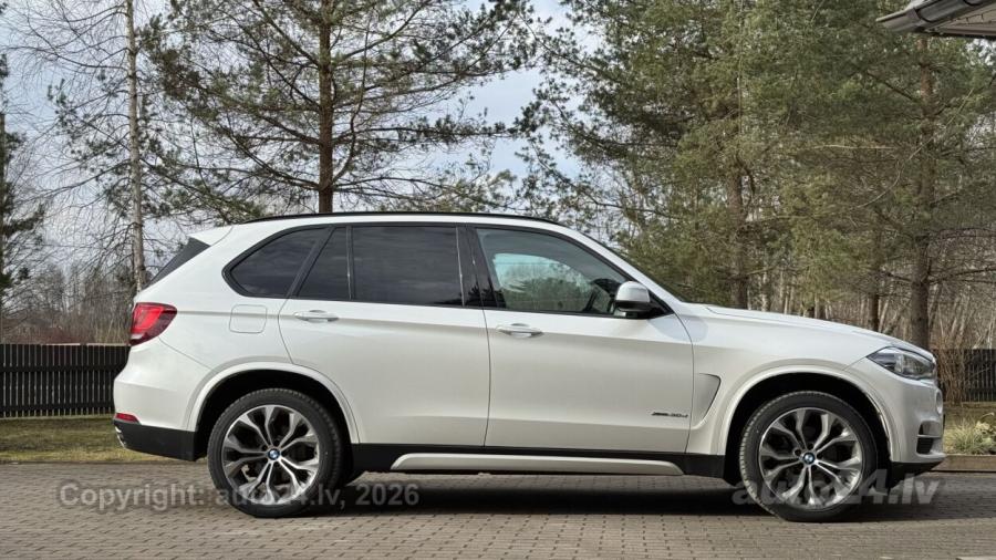 Balts BMW X5 2014 Tallina, ar dzinēja tilpumu 3.00 L un nobraukumu 175 tūkst. km par 24000 €, foto 1 vietnē AUTOMOTO.COM.LV