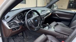Balts BMW X5 2014 Tallina, ar dzinēja tilpumu 3.00 L un nobraukumu 175 tūkst. km par 24000 €, foto 12 vietnē AUTOMOTO.COM.LV