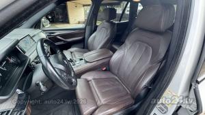 Balts BMW X5 2014 Tallina, ar dzinēja tilpumu 3.00 L un nobraukumu 175 tūkst. km par 24000 €, foto 18 vietnē AUTOMOTO.COM.LV