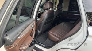 Balts BMW X5 2014 Tallina, ar dzinēja tilpumu 3.00 L un nobraukumu 175 tūkst. km par 24000 €, foto 19 vietnē AUTOMOTO.COM.LV