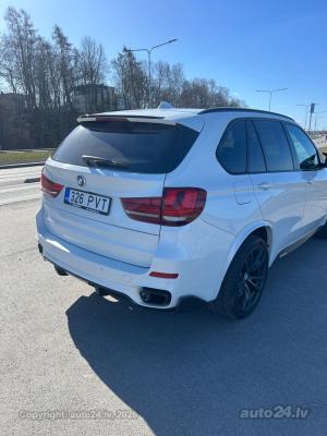 White BMW X5 2014 in Tallinn, with an engine capacity of 3.00 L and mileage of 220 thousand km for 21500 €, photo 17 on AUTOMOTO.COM.LV