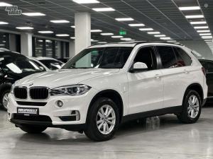 White BMW X5 2014 in Klaipeda, with an engine capacity of 2.00 L and mileage of 159 thousand km for 19750 €, photo 4 on AUTOMOTO.COM.LV