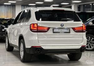 White BMW X5 2014 in Klaipeda, with an engine capacity of 2.00 L and mileage of 159 thousand km for 19750 €, photo 13 on AUTOMOTO.COM.LV