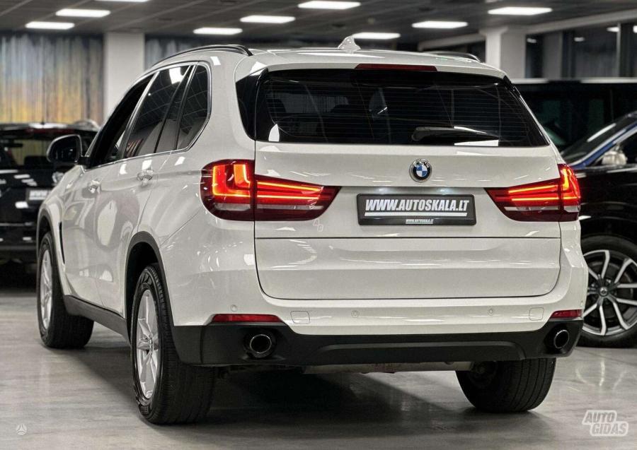 White BMW X5 2014 in Klaipeda, with an engine capacity of 2.00 L and mileage of 159 thousand km for 19750 €, photo 13 on AUTOMOTO.COM.LV