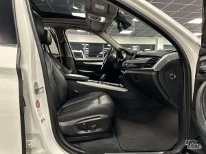 White BMW X5 2014 in Klaipeda, with an engine capacity of 2.00 L and mileage of 159 thousand km for 19750 €, photo 18 on AUTOMOTO.COM.LV
