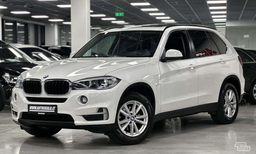 White BMW X5 2014 in Klaipeda, with an engine capacity of 2.00 L and mileage of 159 thousand km for 18750 €, photo 1 on AUTOMOTO.COM.LV