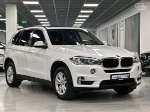 White BMW X5 2014 in Klaipeda, with an engine capacity of 2.00 L and mileage of 159 thousand km for 18750 €, photo 4 on AUTOMOTO.COM.LV
