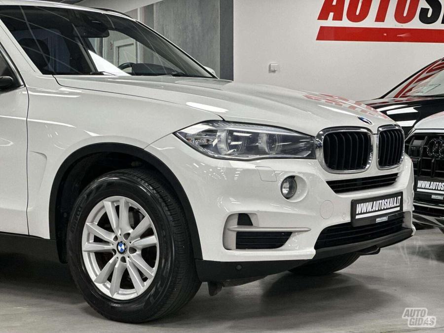 White BMW X5 2014 in Klaipeda, with an engine capacity of 2.00 L and mileage of 159 thousand km for 18750 €, photo 7 on AUTOMOTO.COM.LV