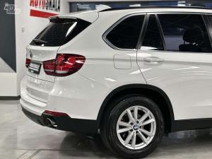 White BMW X5 2014 in Klaipeda, with an engine capacity of 2.00 L and mileage of 159 thousand km for 18750 €, photo 33 on AUTOMOTO.COM.LV