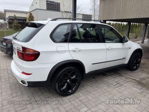 White BMW X5 2014 in Tartu, with an engine capacity of 3.00 L and mileage of 214 thousand km for 13999 €, photo 4 on AUTOMOTO.COM.LV