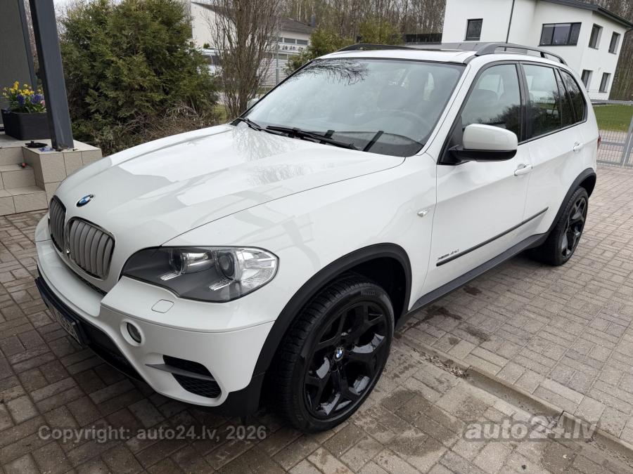 White BMW X5 2014 in Tartu, with an engine capacity of 3.00 L and mileage of 214 thousand km for 13999 €, photo 11 on AUTOMOTO.COM.LV
