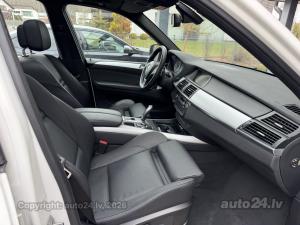 White BMW X5 2014 in Tartu, with an engine capacity of 3.00 L and mileage of 214 thousand km for 13999 €, photo 12 on AUTOMOTO.COM.LV