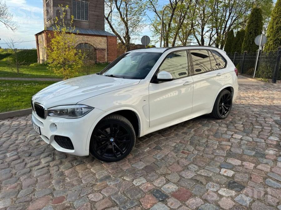 Balts BMW X5 2014 Rīga, ar dzinēja tilpumu 3.00 L un nobraukumu 235 tūkst. km par 17777 €, foto 3 vietnē AUTOMOTO.COM.LV