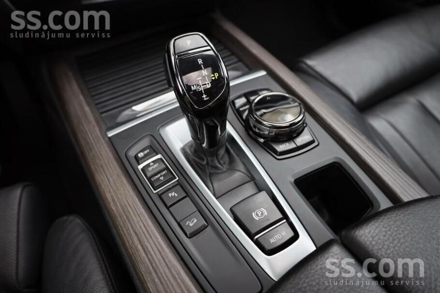 Balts BMW X5 2014 Rīga, ar dzinēja tilpumu 3.00 L un nobraukumu 235 tūkst. km par 17777 €, foto 12 vietnē AUTOMOTO.COM.LV